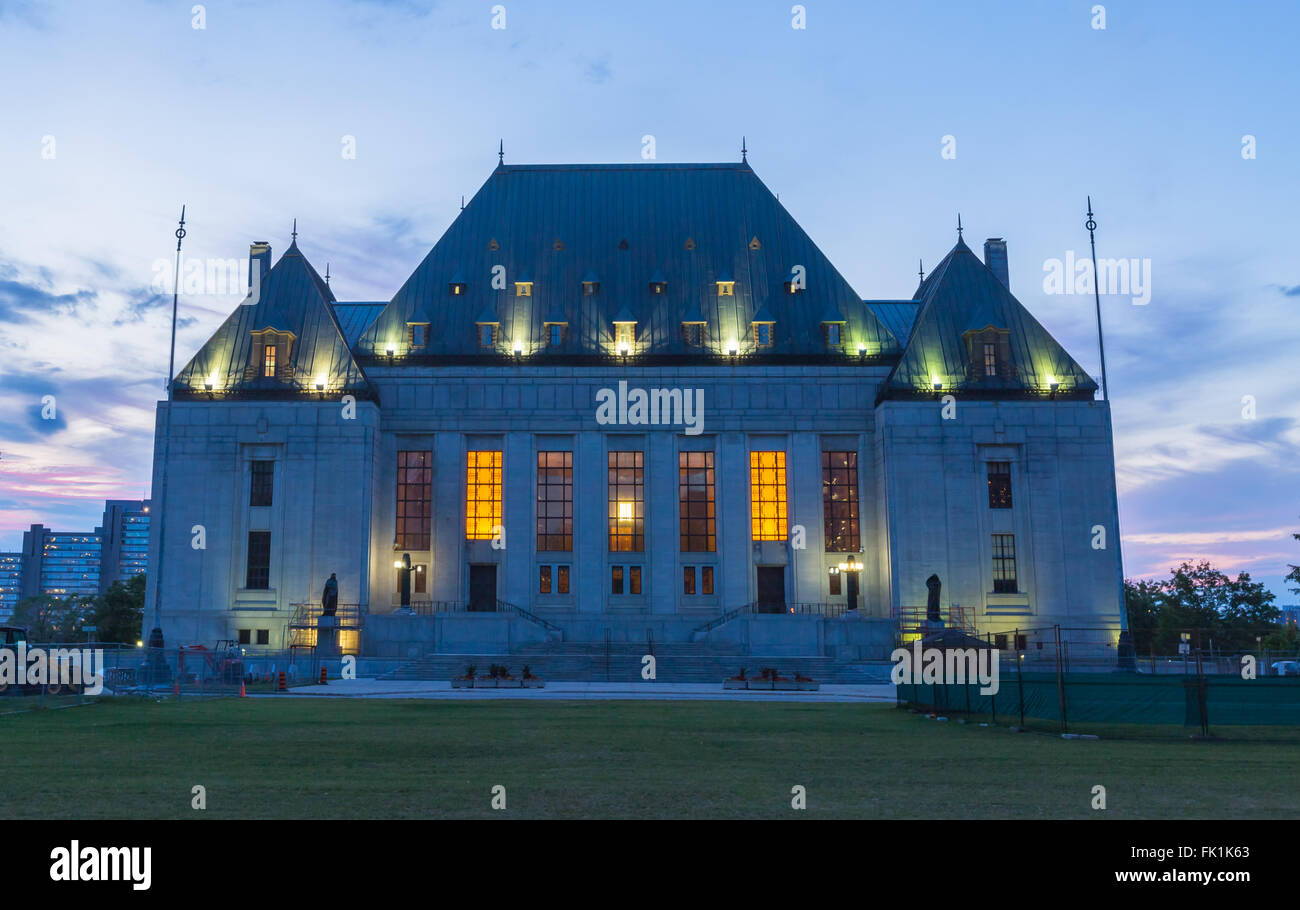 Supreme court of canada hi-res stock photography and images - Alamy