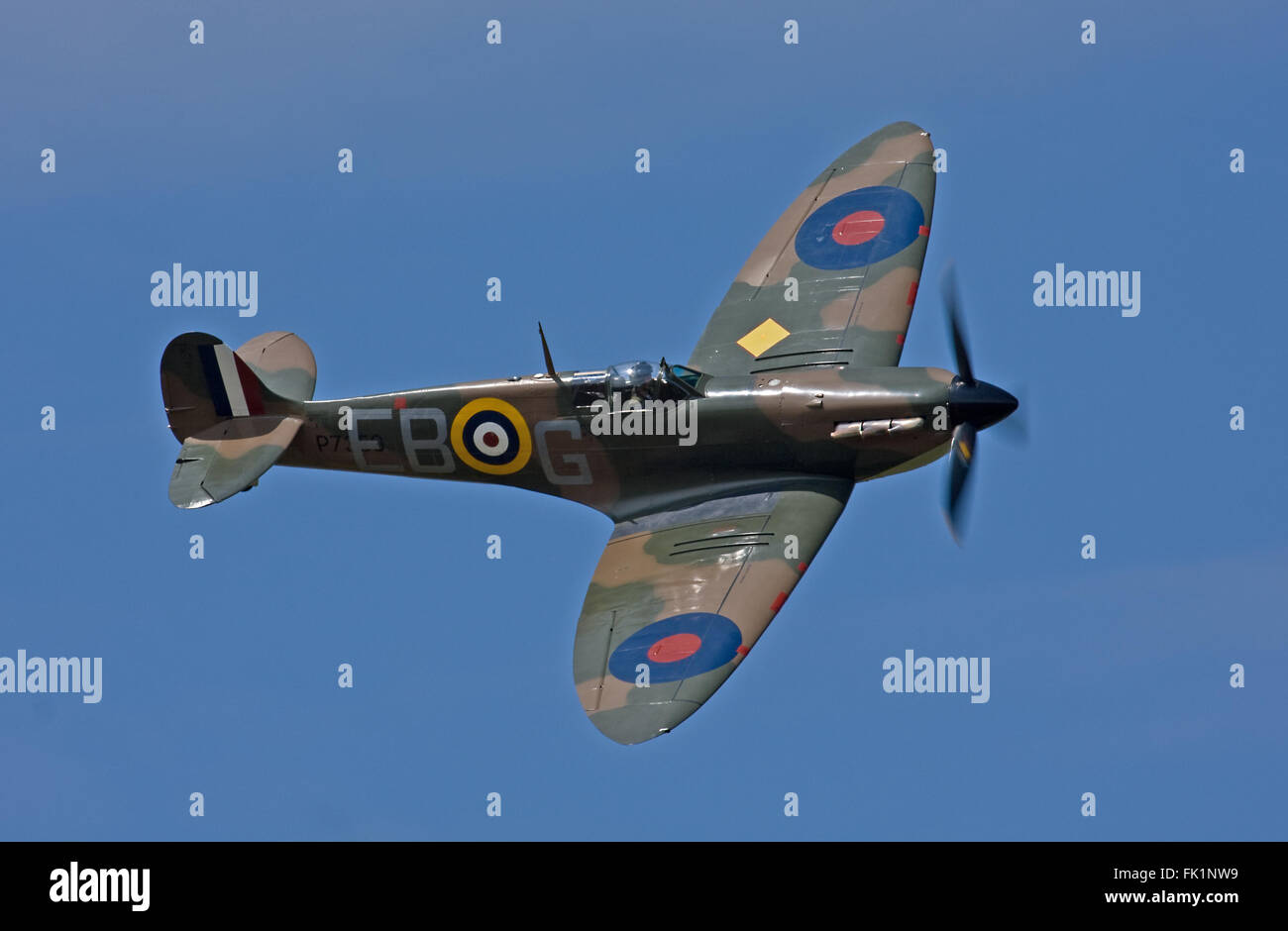 Spitfire mk iia hi-res stock photography and images - Alamy