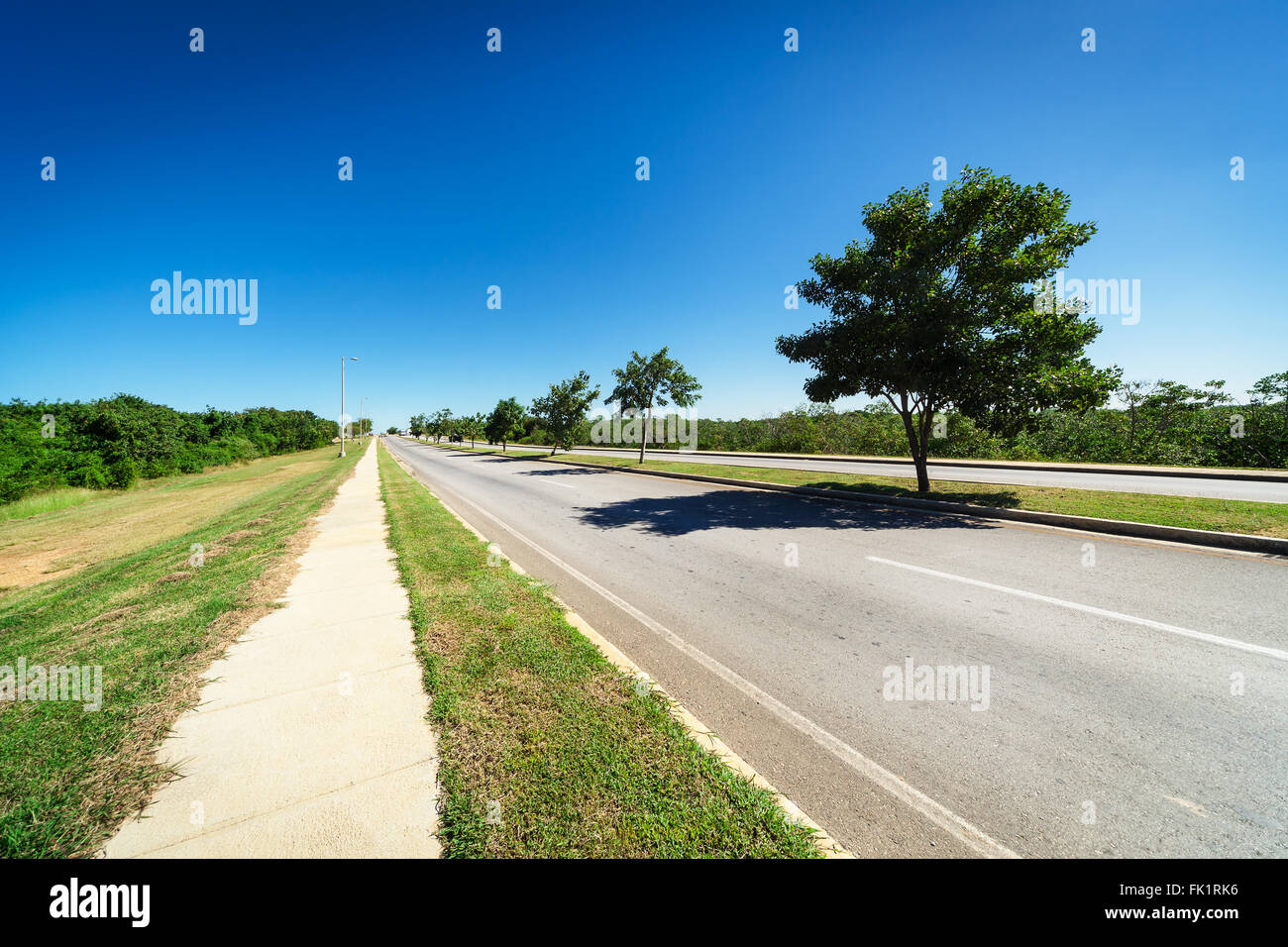 Asphalt highway in sunny hi-res stock photography and images - Alamy