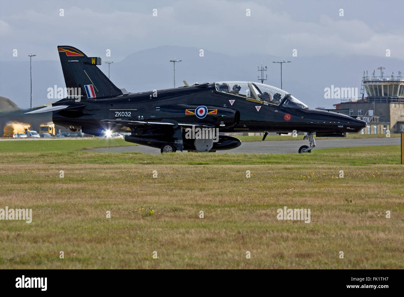 Raf hawk jet trainer aircraft hi-res stock photography and images - Alamy