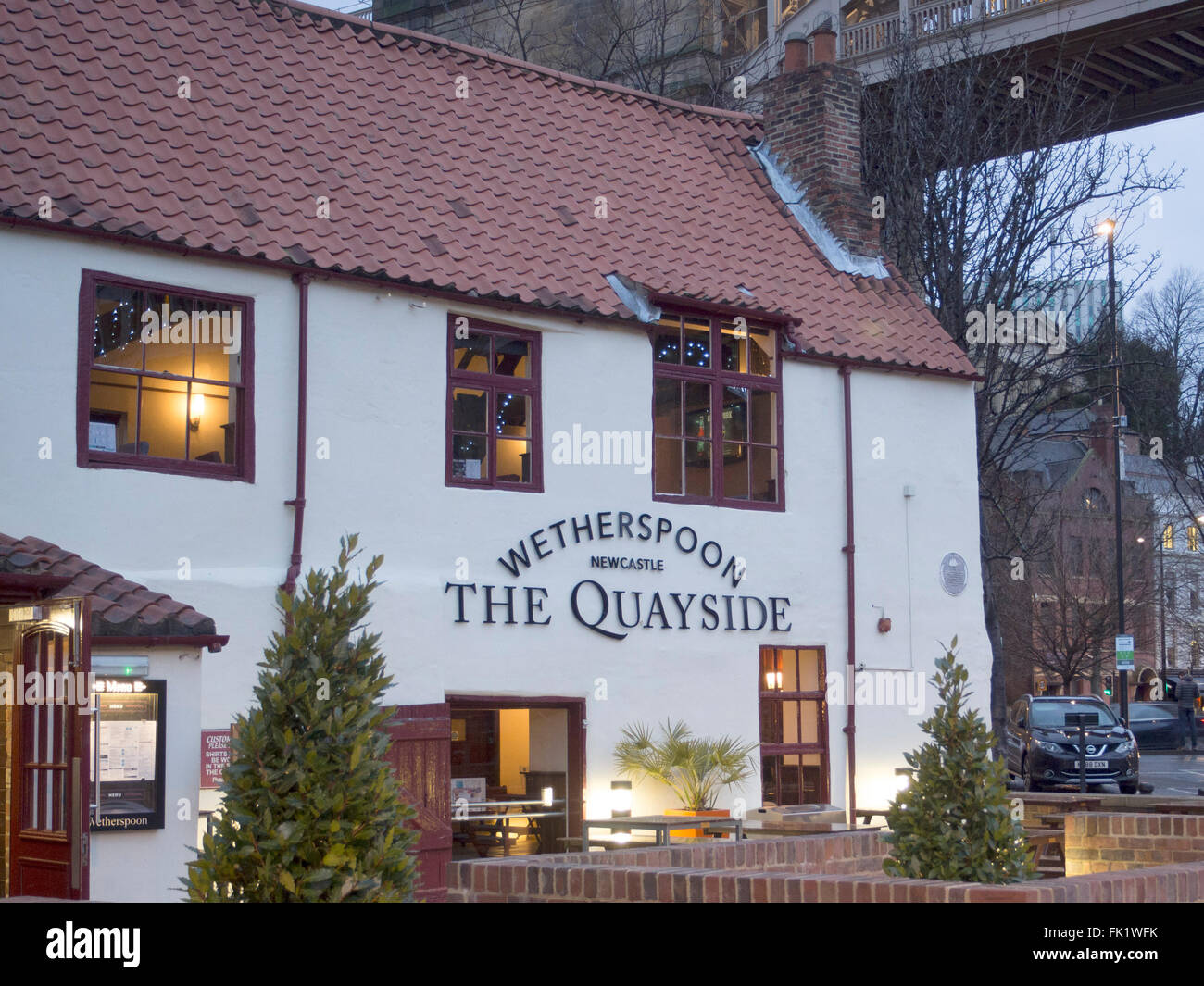 Jd wetherspoon pubs hi-res stock photography and images - Alamy