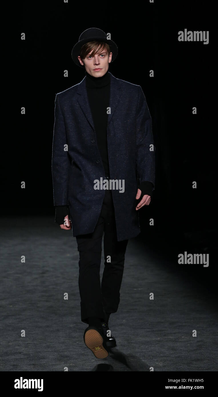 080 Barcelona Fashion Show - Lyle & Scott - Catwalk Featuring: Model ...