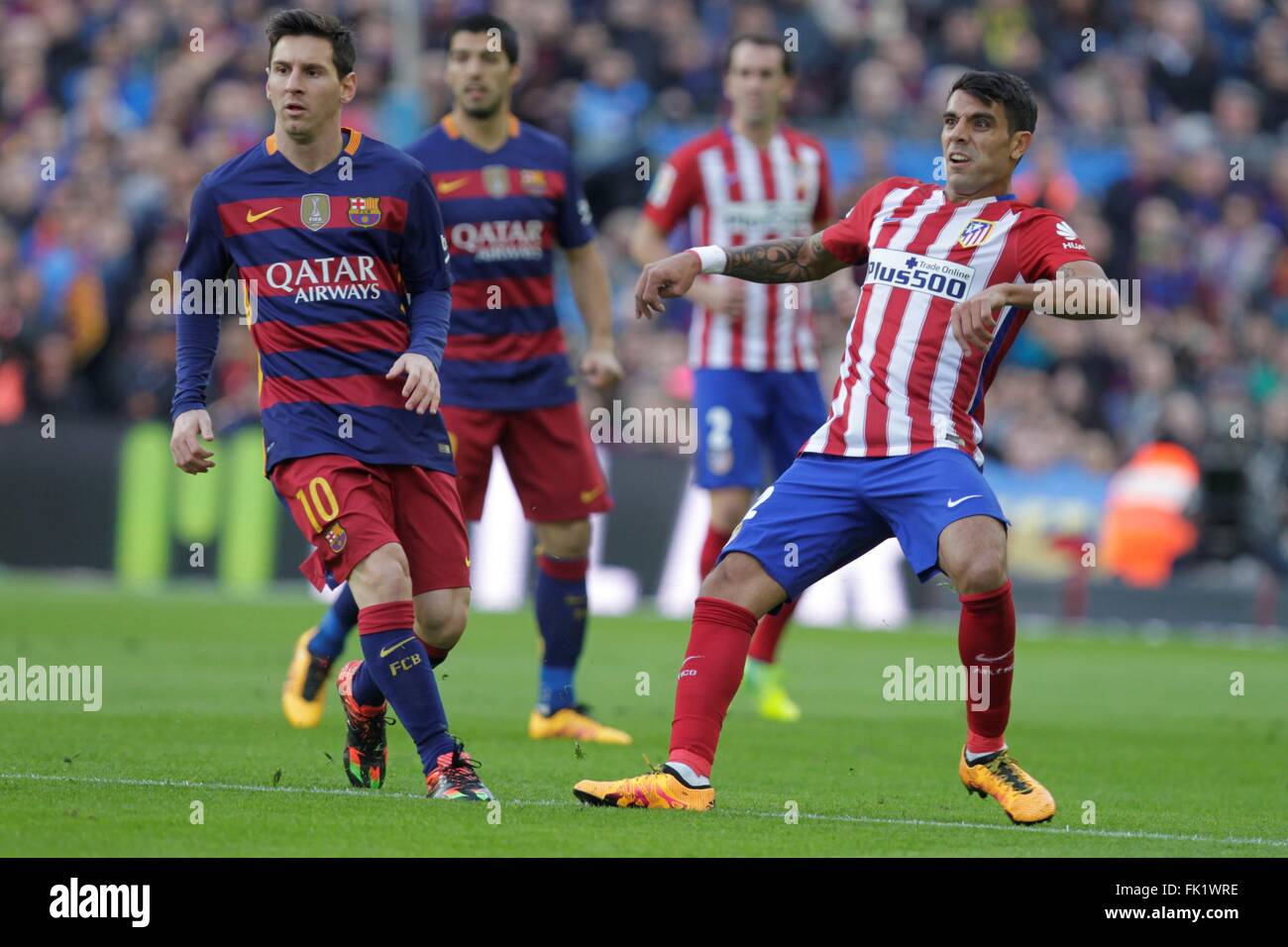 Lionel Messi in action during the La Liga match FC Barcelona - Atlético ...