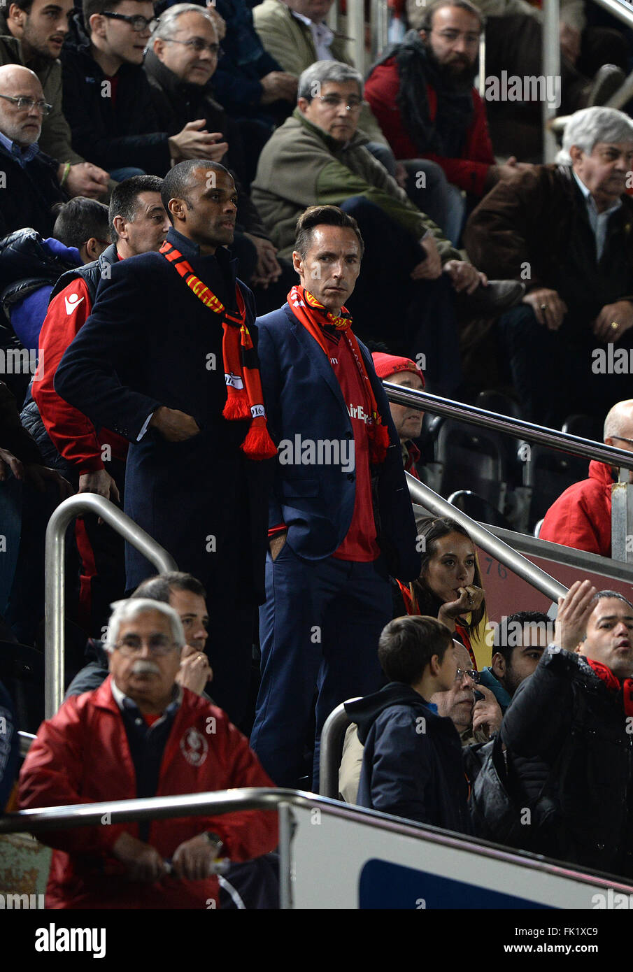 Former NBA player Steve Nash, and his fiancee Lilla Frederick in ...