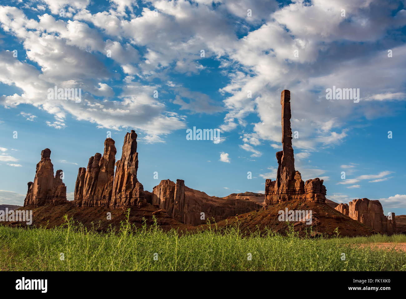 Totem Poles of Monument Valley Stock Photo - Alamy