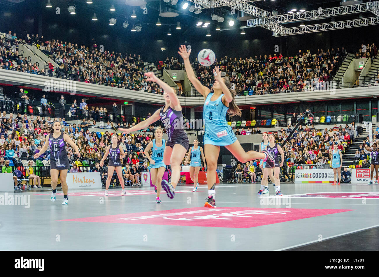 Netball hi-res stock photography and images - Alamy