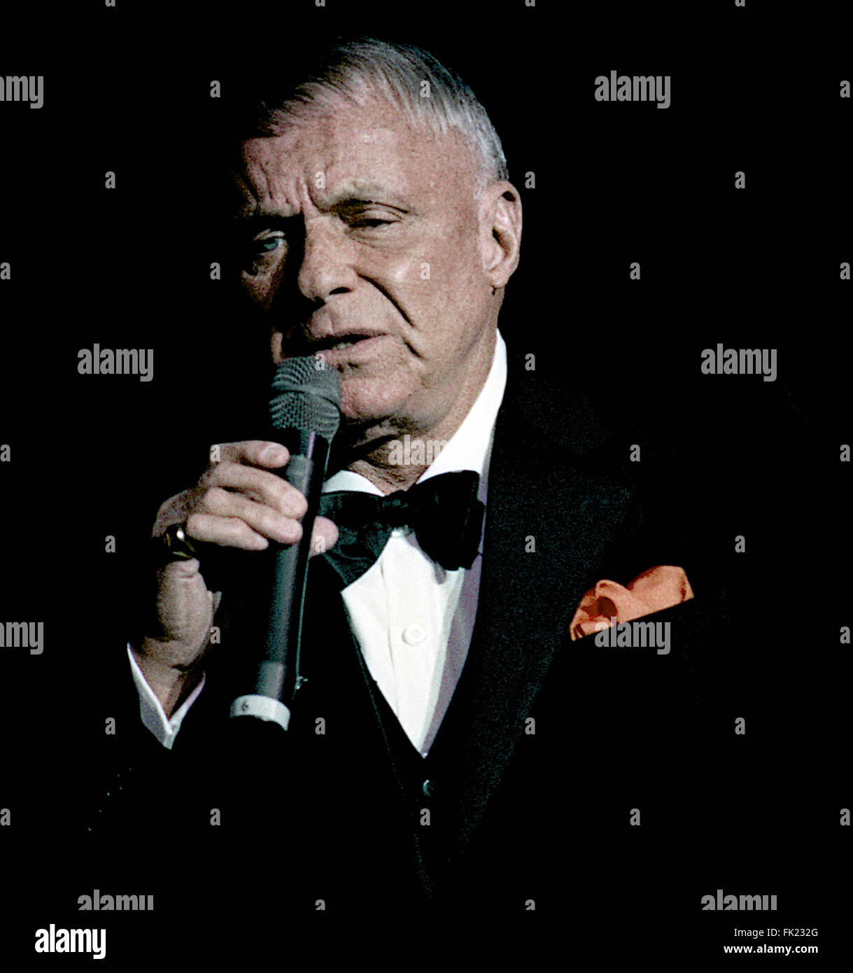 Washington, DC., USA, 1st October, 1992 Frank Sinatra performs for the ...
