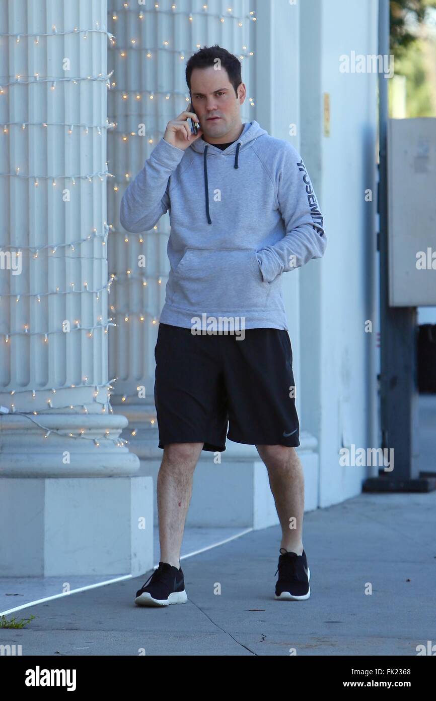Mike Comrie seen out and about in Beverly Hills talking on his mobile ...