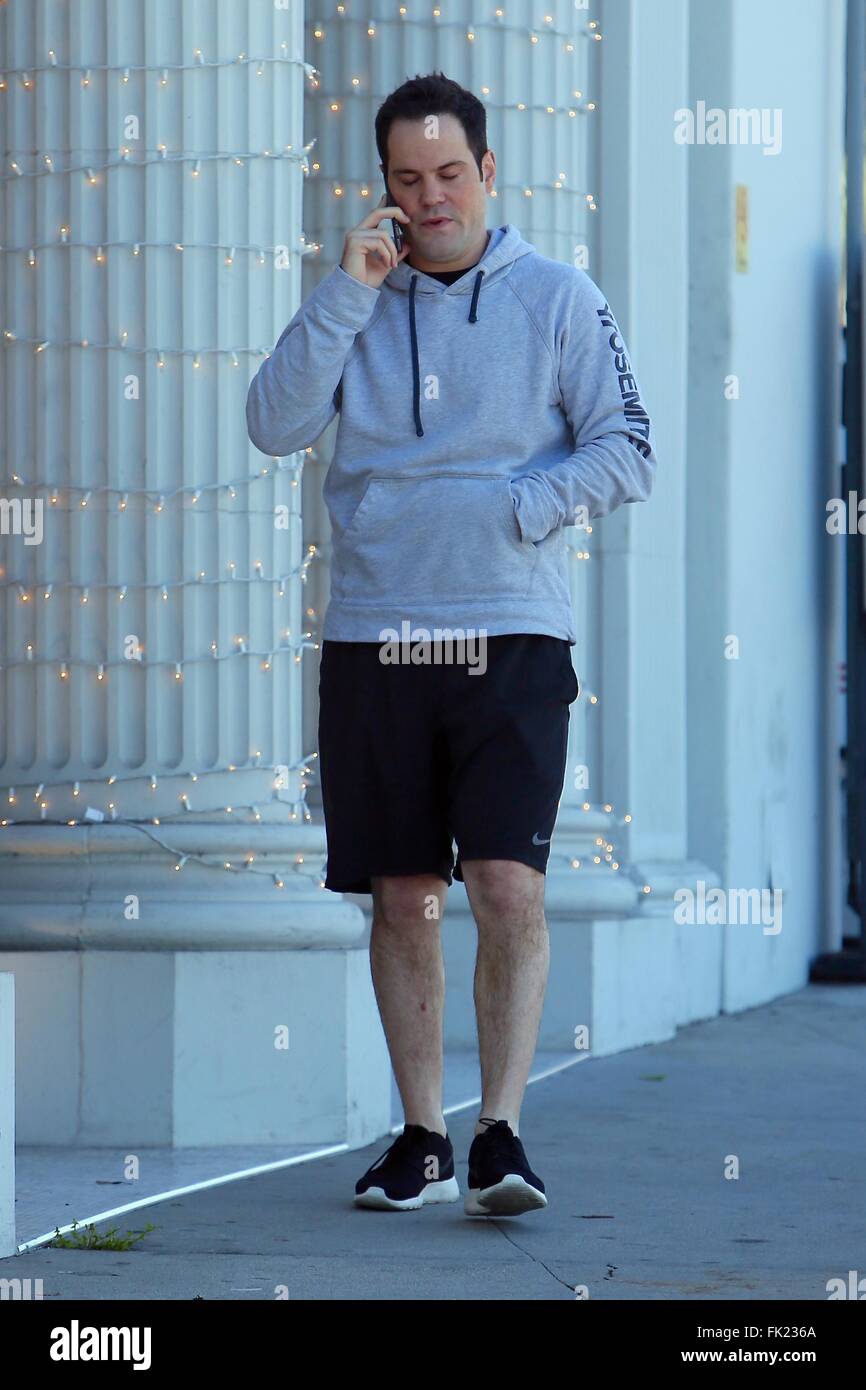 Mike Comrie seen out and about in Beverly Hills talking on his mobile ...