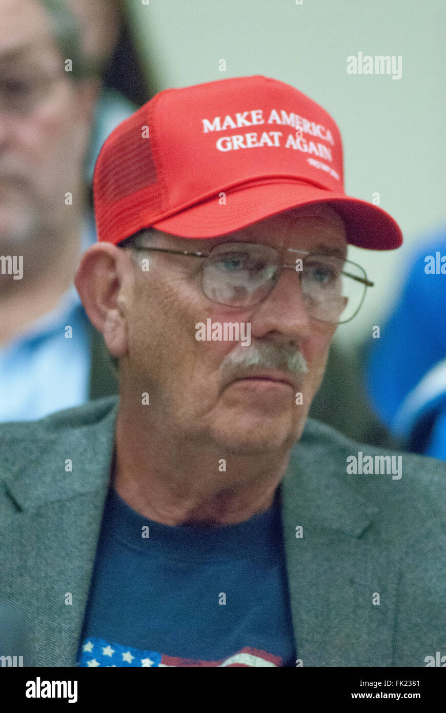 Wichita, Kansas, USA, 5th March, 2016 Trump supporter Tom Holman of ...