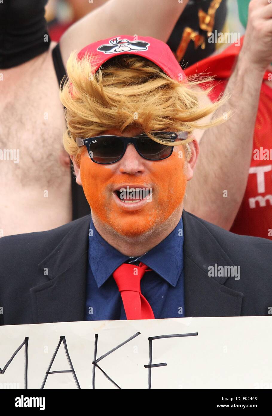 Donald trump fan hi-res stock photography and images - Alamy