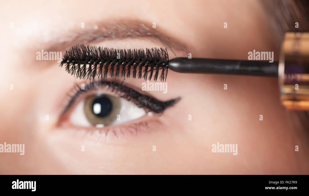Eyelashes mascara hi-res stock photography and images - Alamy
