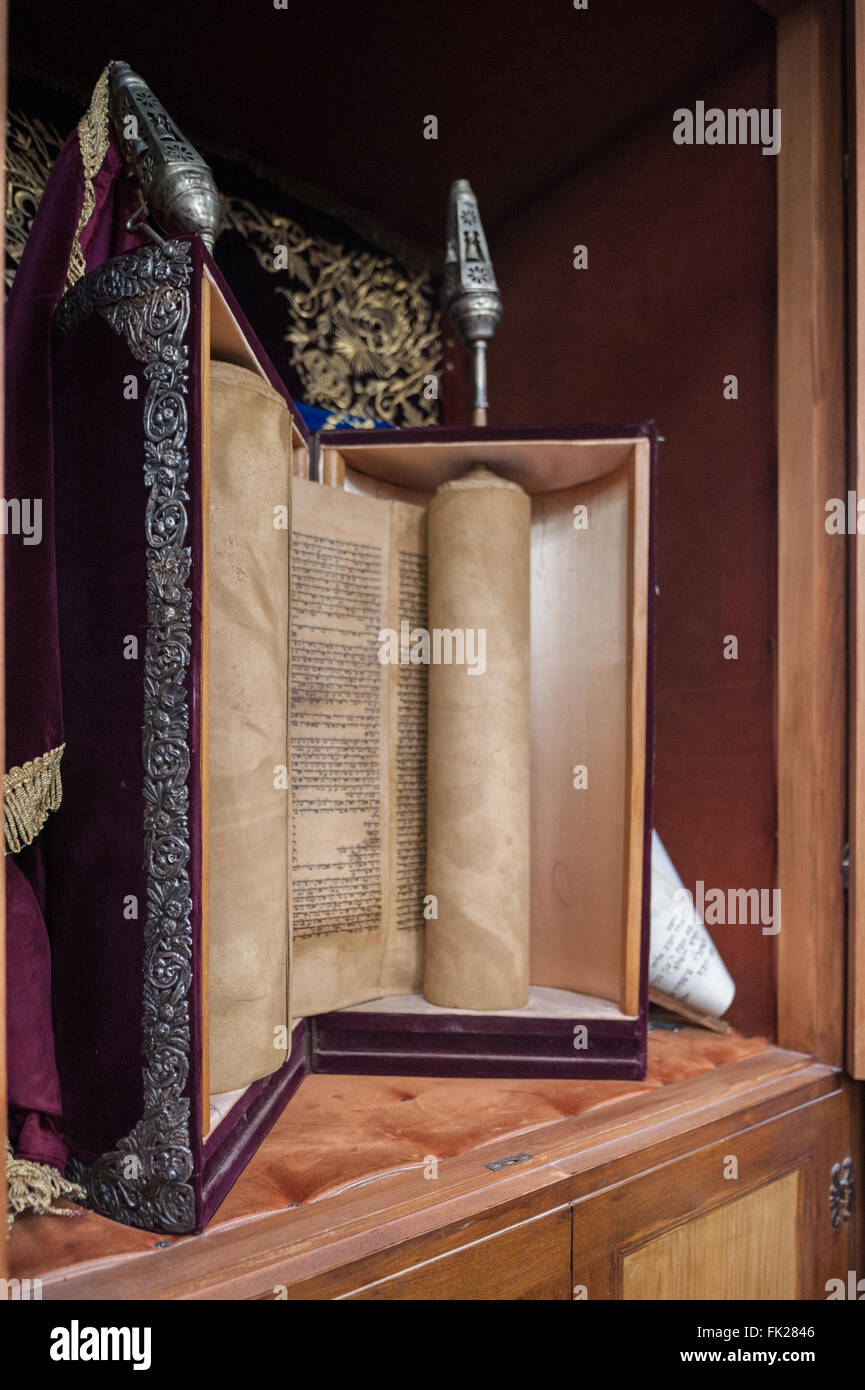 Israel, Jerusalem, Bible at the Karaite synagogue Stock Photo - Alamy