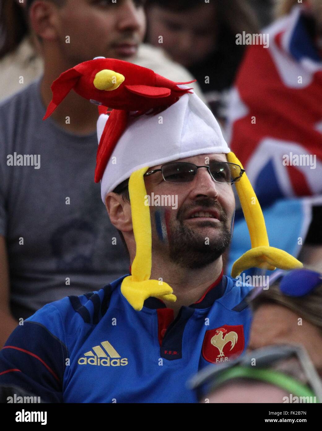 Rooster hat hi-res stock photography and images - Alamy