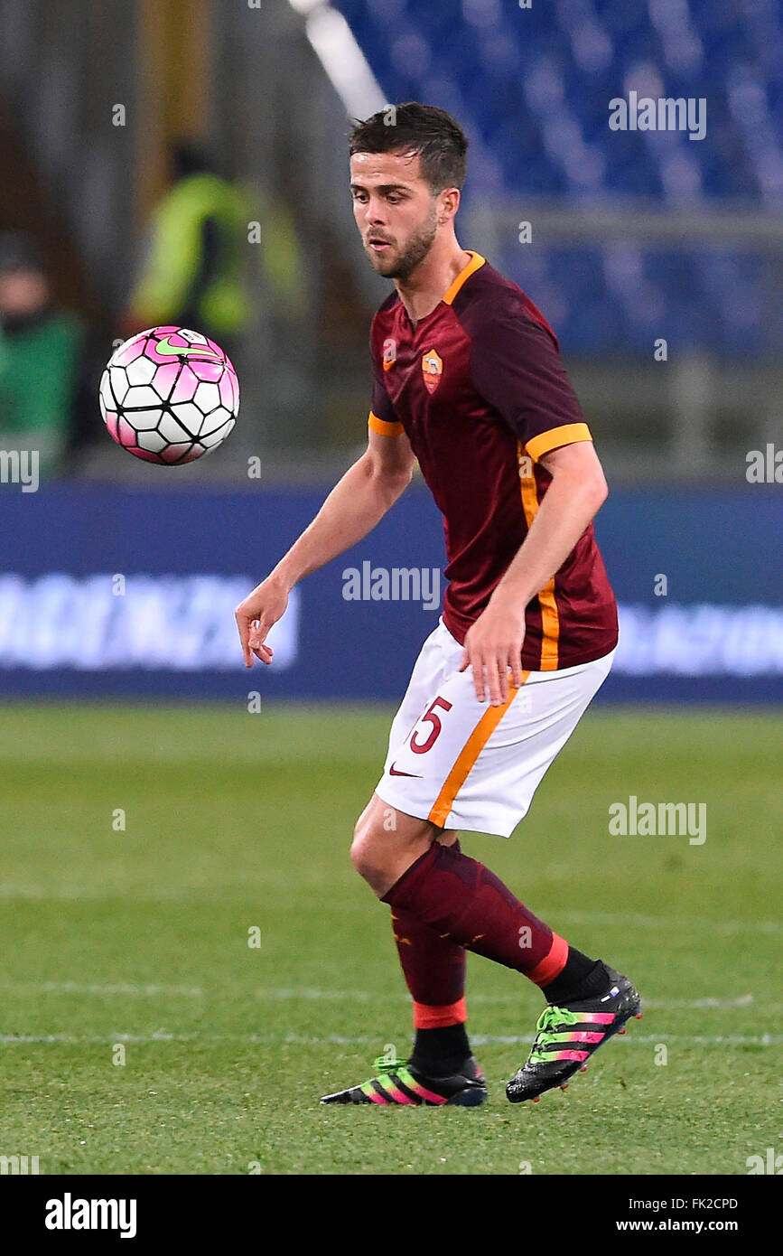 Rome, Italy. 04th Mar, 2016. Pjanic Miralem of Roma in actionl during ...