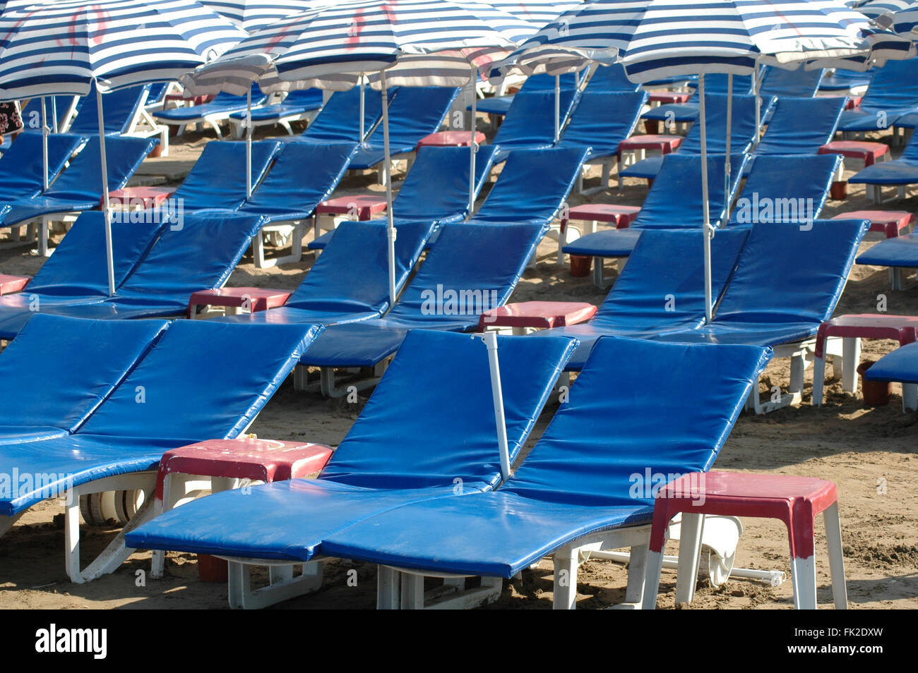 Blue sun beds hi-res stock photography and images - Alamy