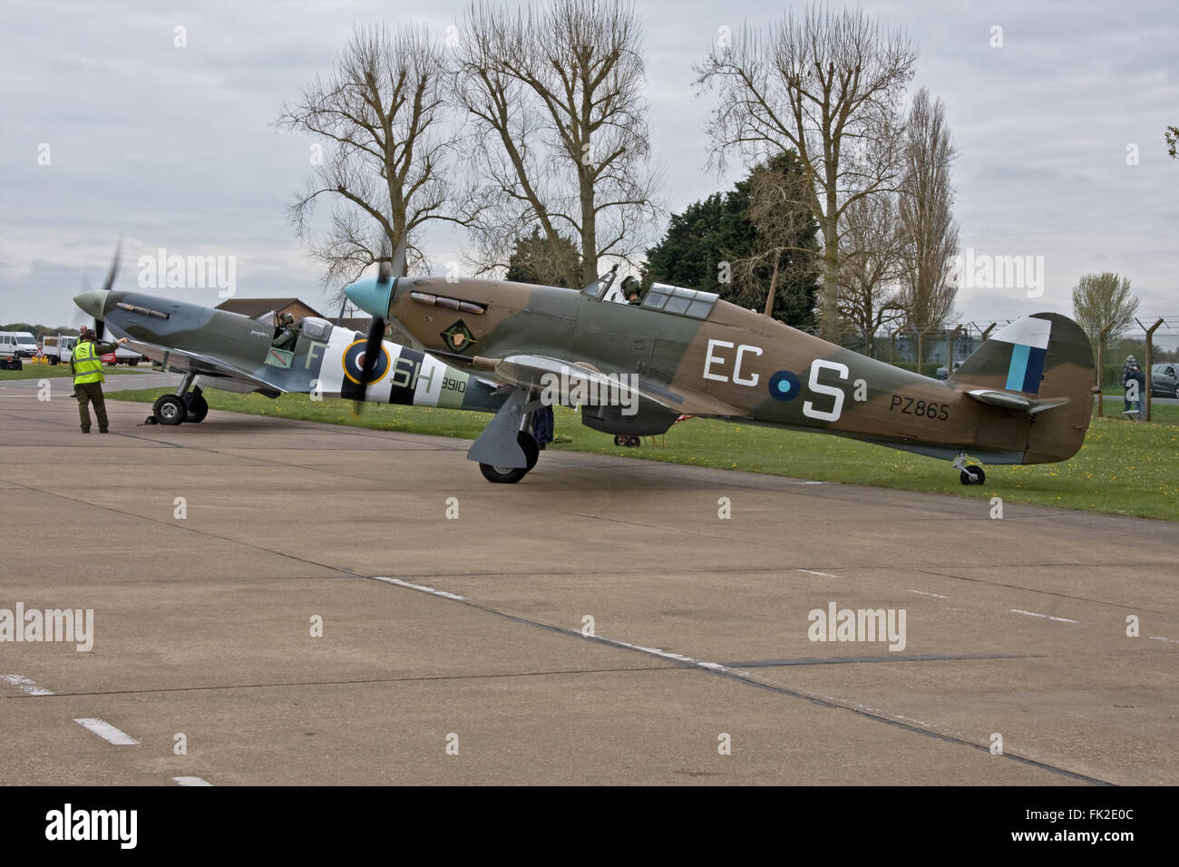 Hurricane Mk.IIc, PZ865 and Spitfire Mk.Vb, AB910 ready to roll Stock ...