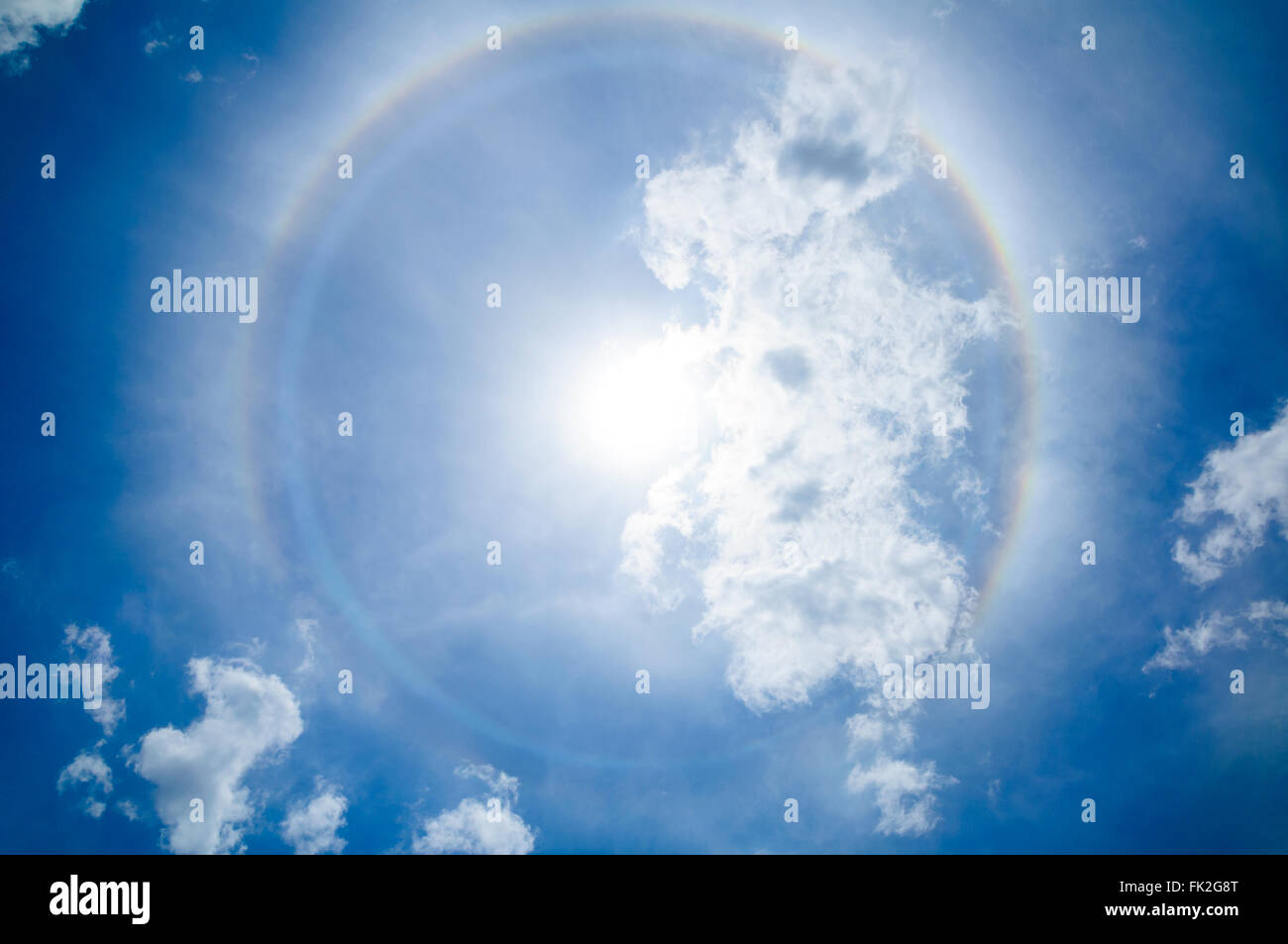 Full circle rainbow hi-res stock photography and images - Alamy