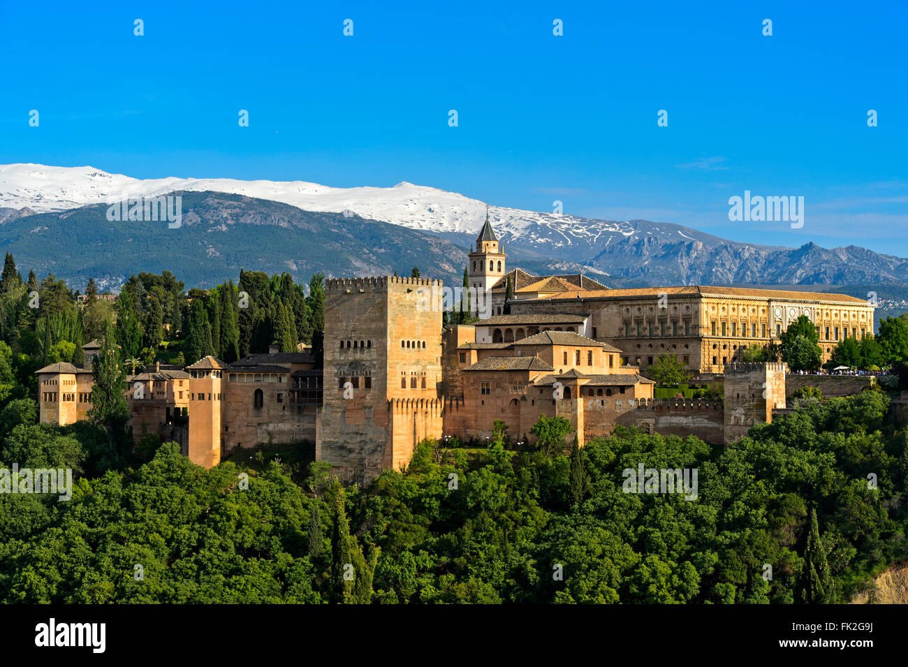 Alhambra, UNESCO World Heritage Site, against the Sierra Nevada ...