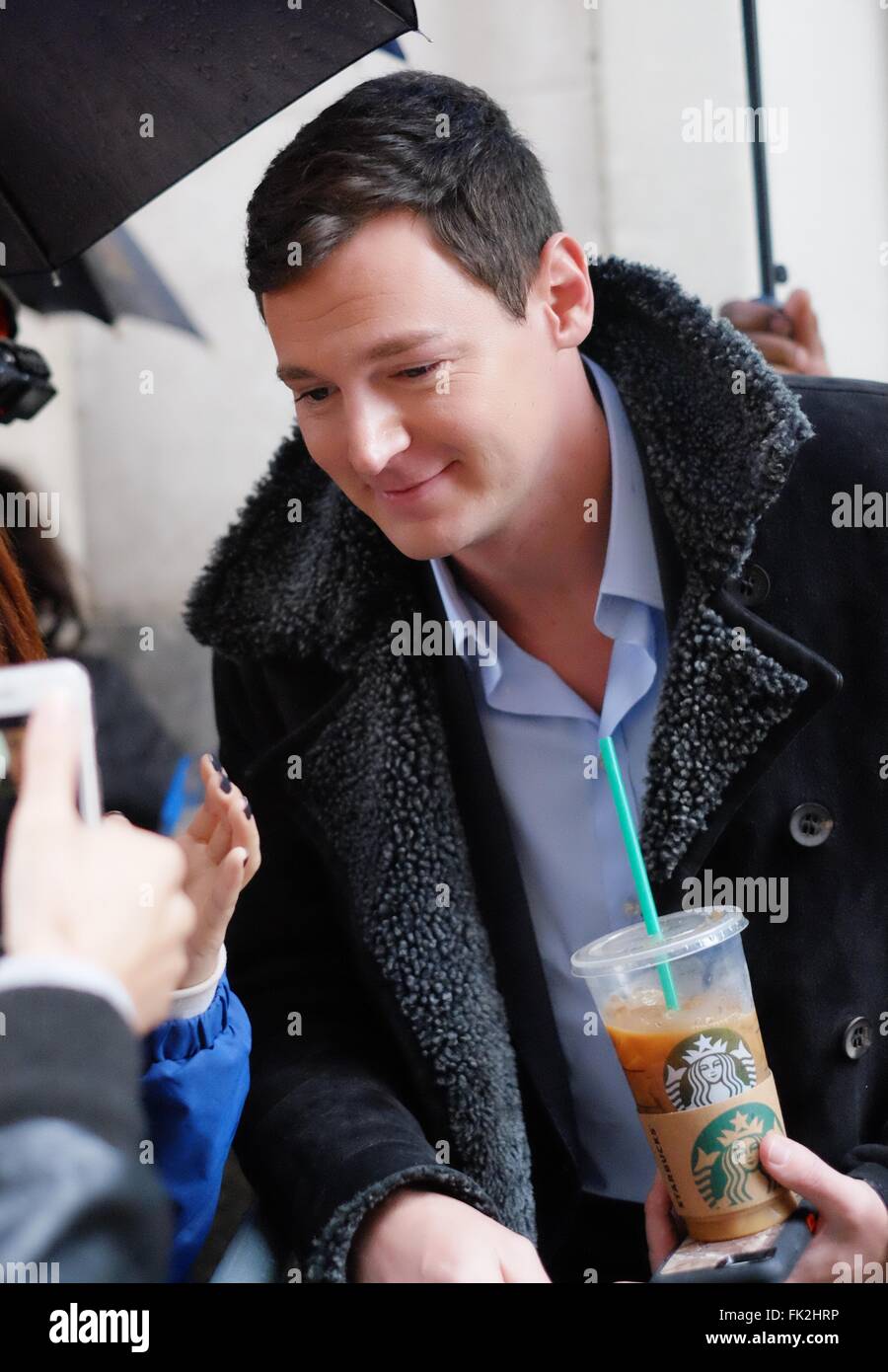 Benjamin Walker at Huffington Post Live Featuring: Benjamin Walker ...