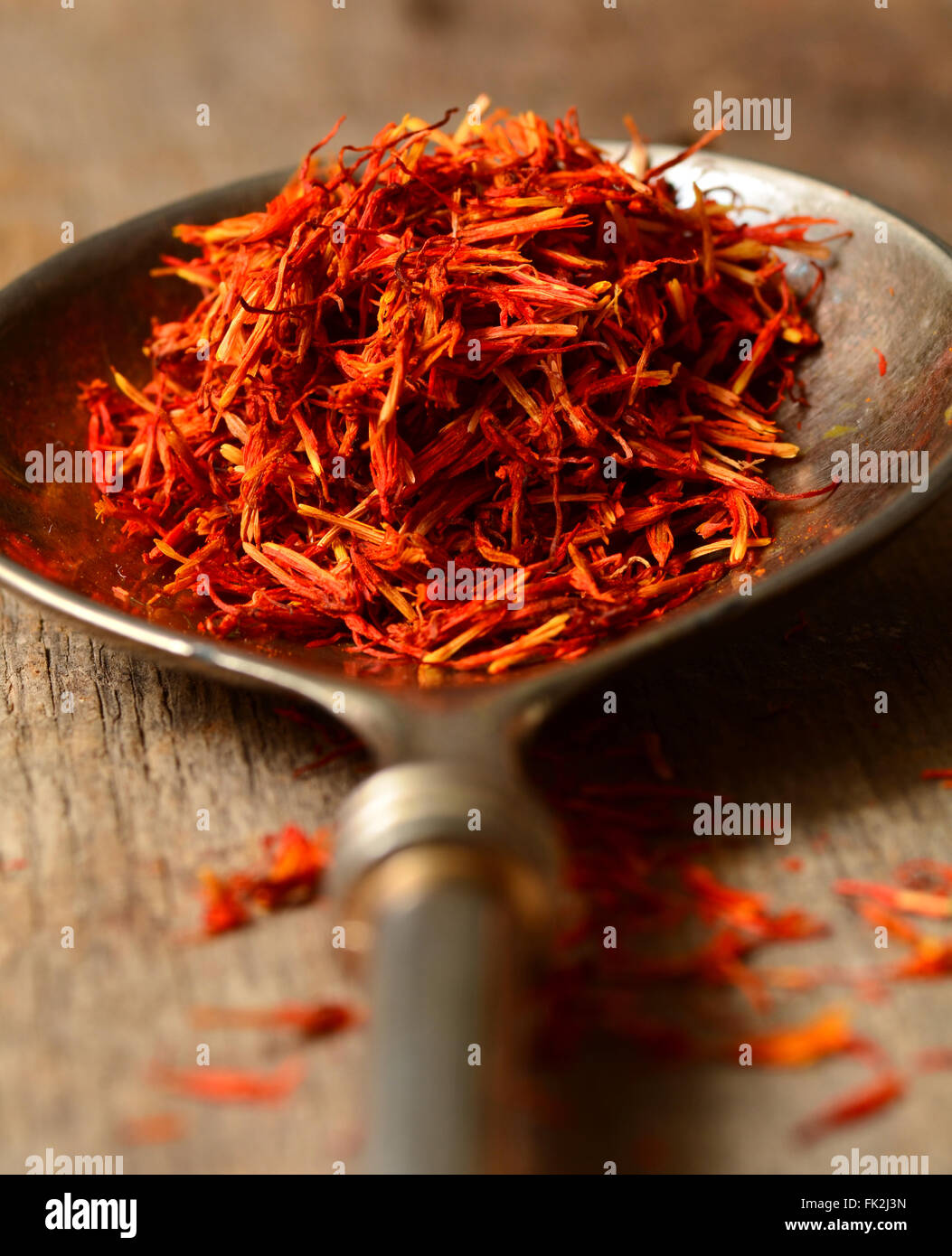Saffron spice hi-res stock photography and images - Alamy