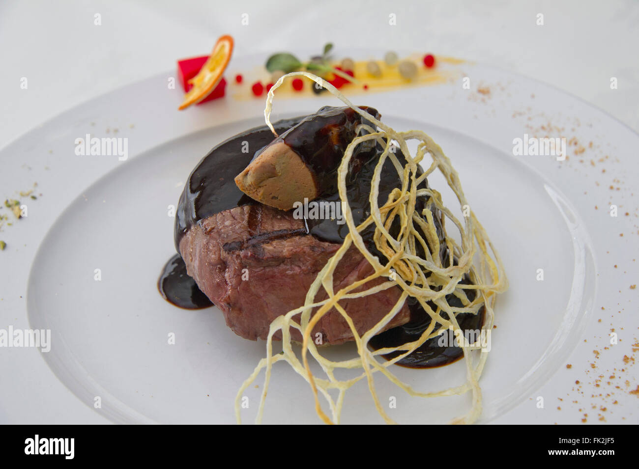 Beef fillet scallops hi-res stock photography and images - Alamy