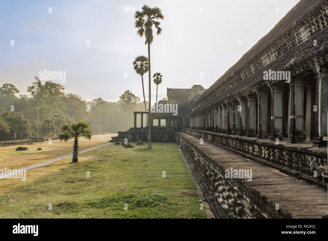 Cambodian temples of angkor wat hi-res stock photography and images - Alamy
