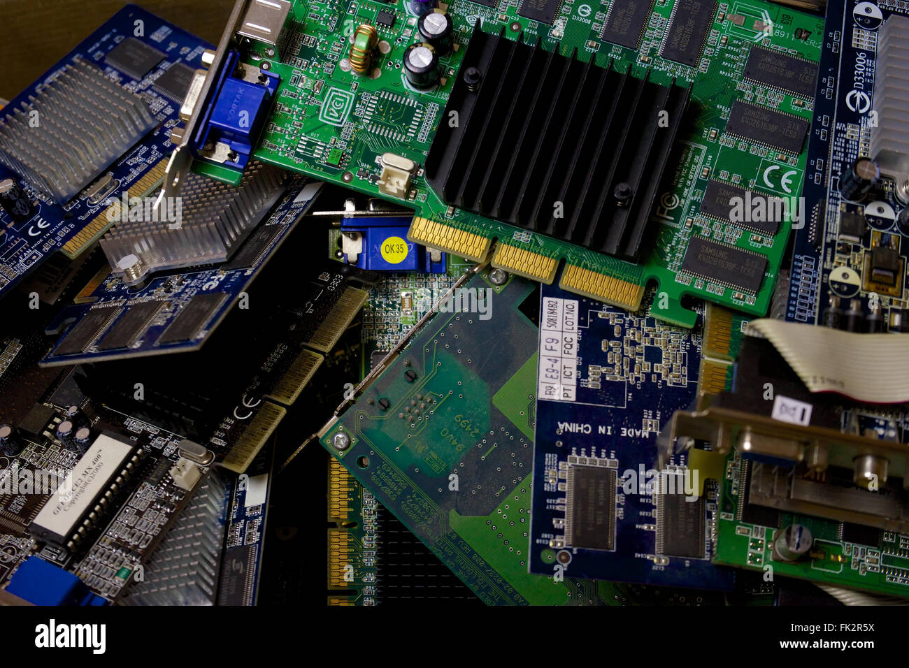 Pile of circuit boards hi-res stock photography and images - Alamy
