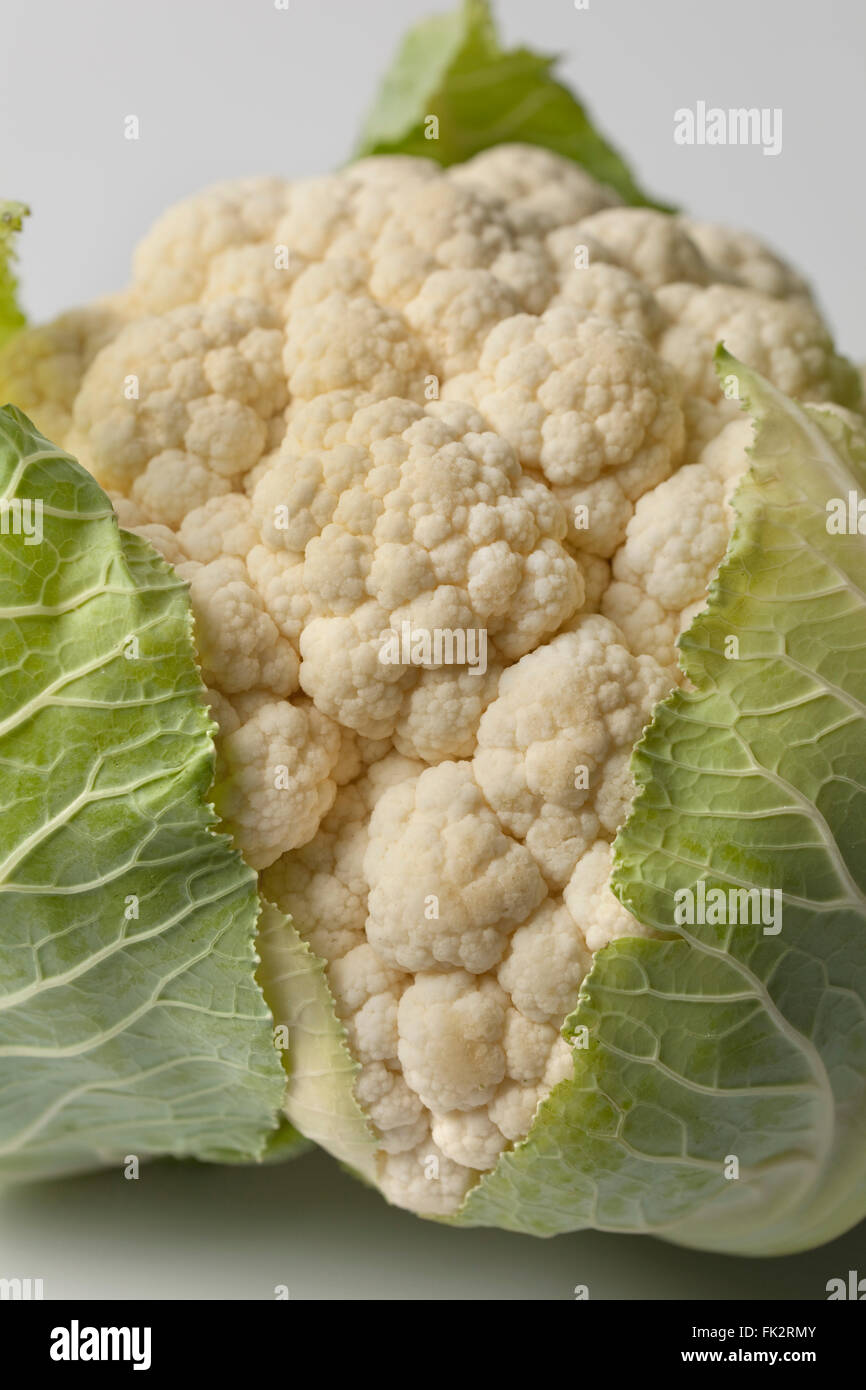 Fresh raw whole Cauliflower close up Stock Photo - Alamy