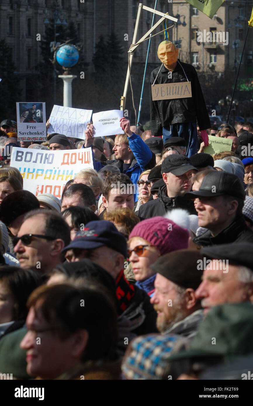 Kyiv, Ukraine. 06th Mar, 2016. About thousand people with portraits of ...