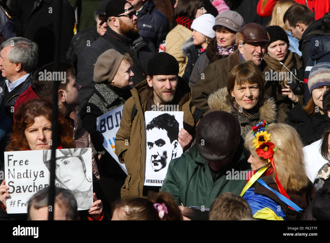 Kyiv, Ukraine. 06th Mar, 2016. About thousand people with portraits of ...