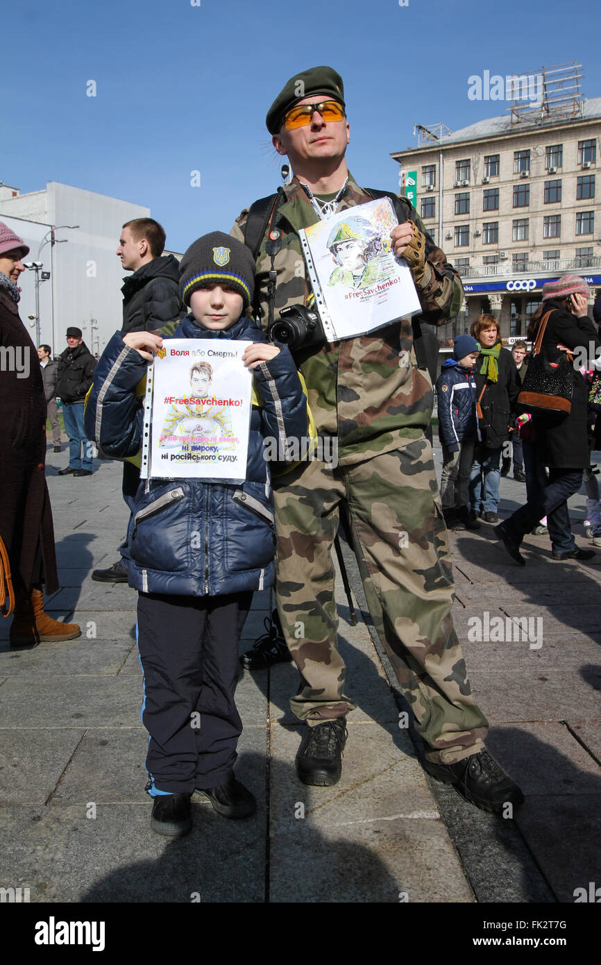 Kyiv, Ukraine. 06th Mar, 2016. About thousand people with portraits of ...