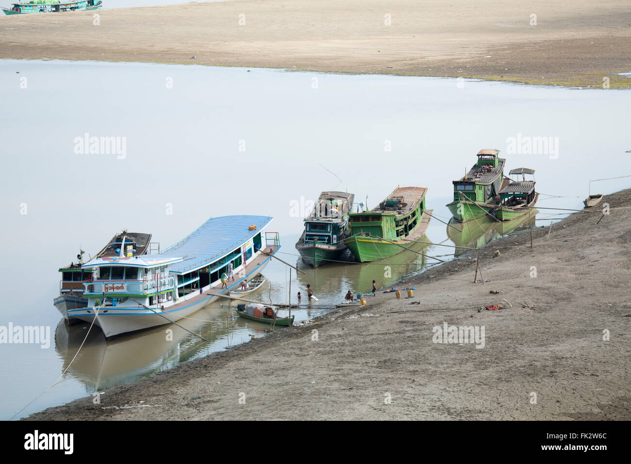 Asia, Southeast Asia, Myanmar, Monywa, Chindwin River Stock Photo - Alamy