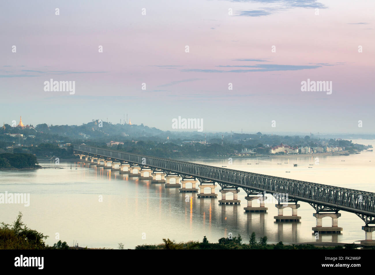 Moulmein mawlamyaing hi-res stock photography and images - Alamy