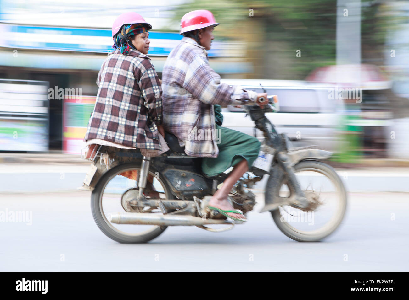 Myanmar taxi hi-res stock photography and images - Alamy