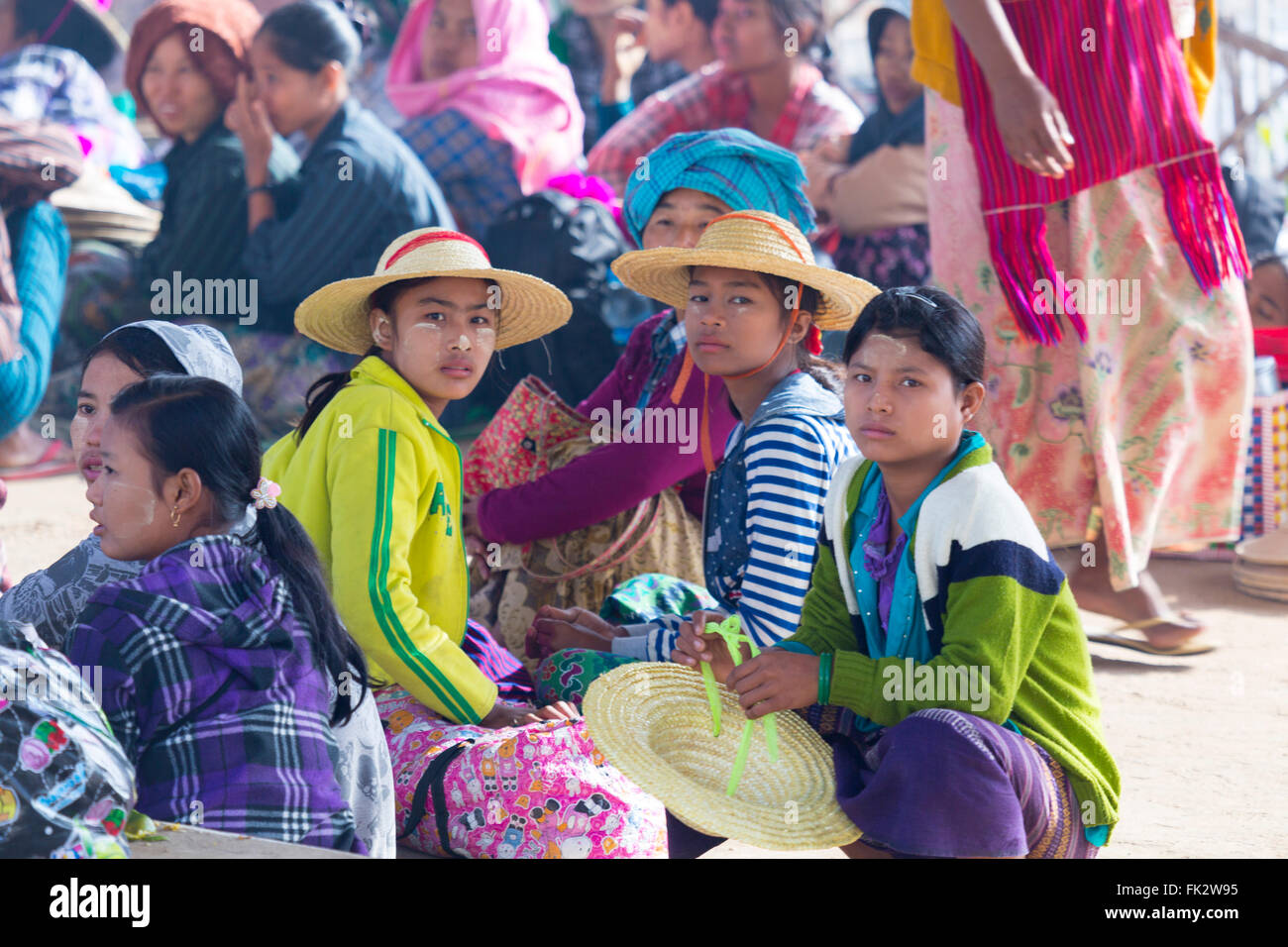 Asia, Southeast Asia, Myanmar, rail travel - itinerant sellers and ... Asia, Southeast Asia, Myanmar, rail travel - itinerant sellers and ...