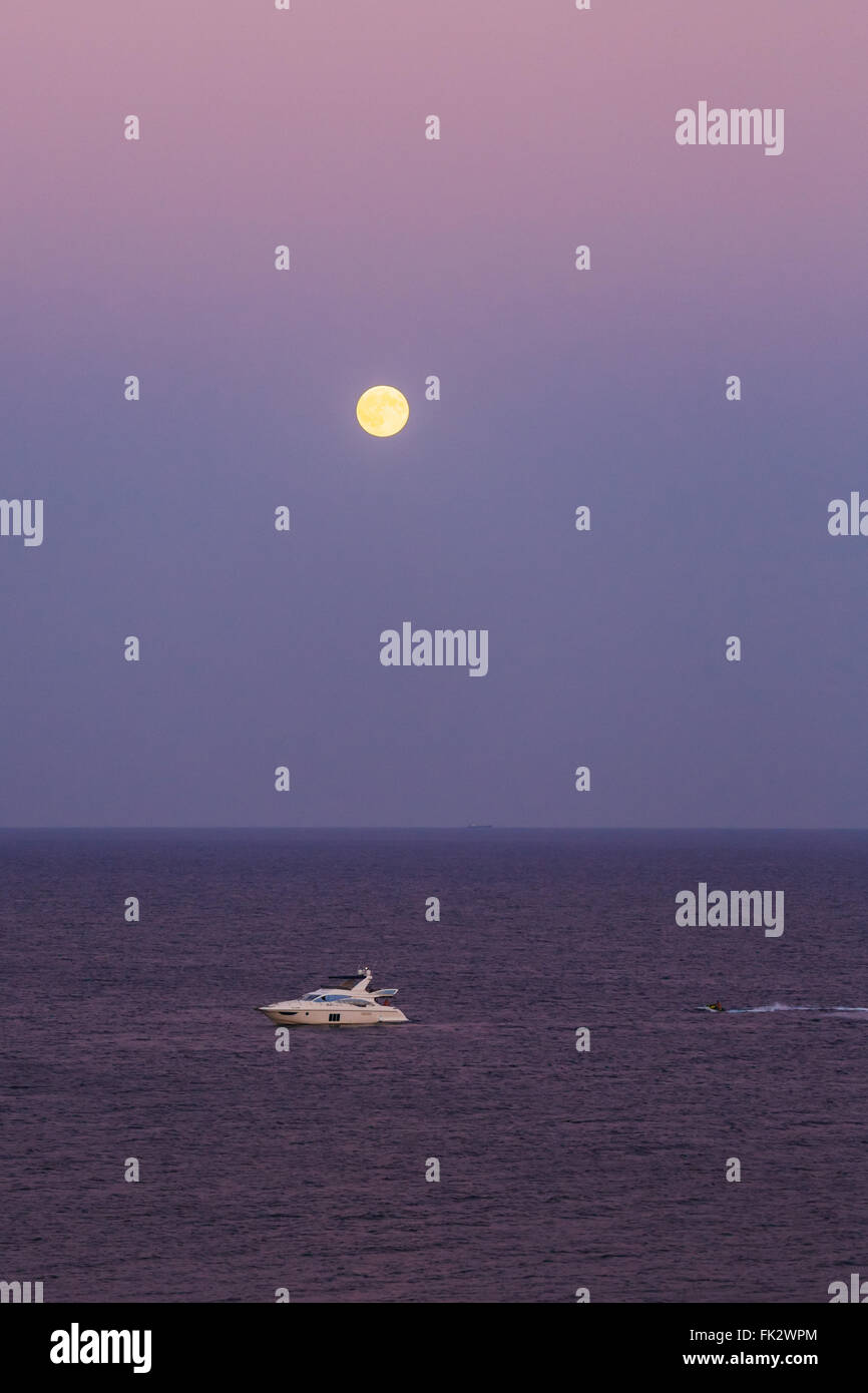 Moon under ocean resort hi-res stock photography and images - Alamy