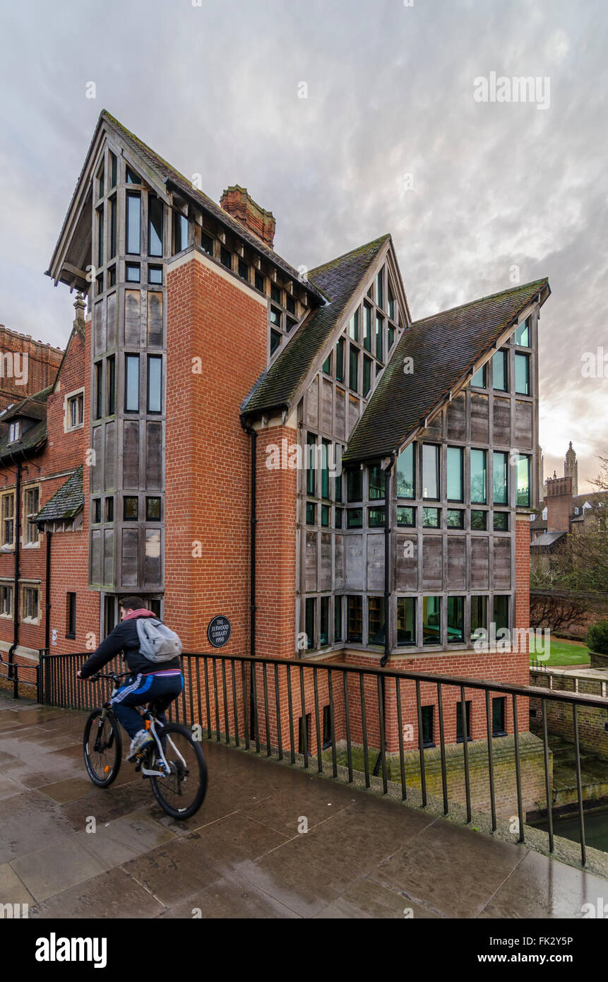 Trinity hall bridge hi-res stock photography and images - Alamy