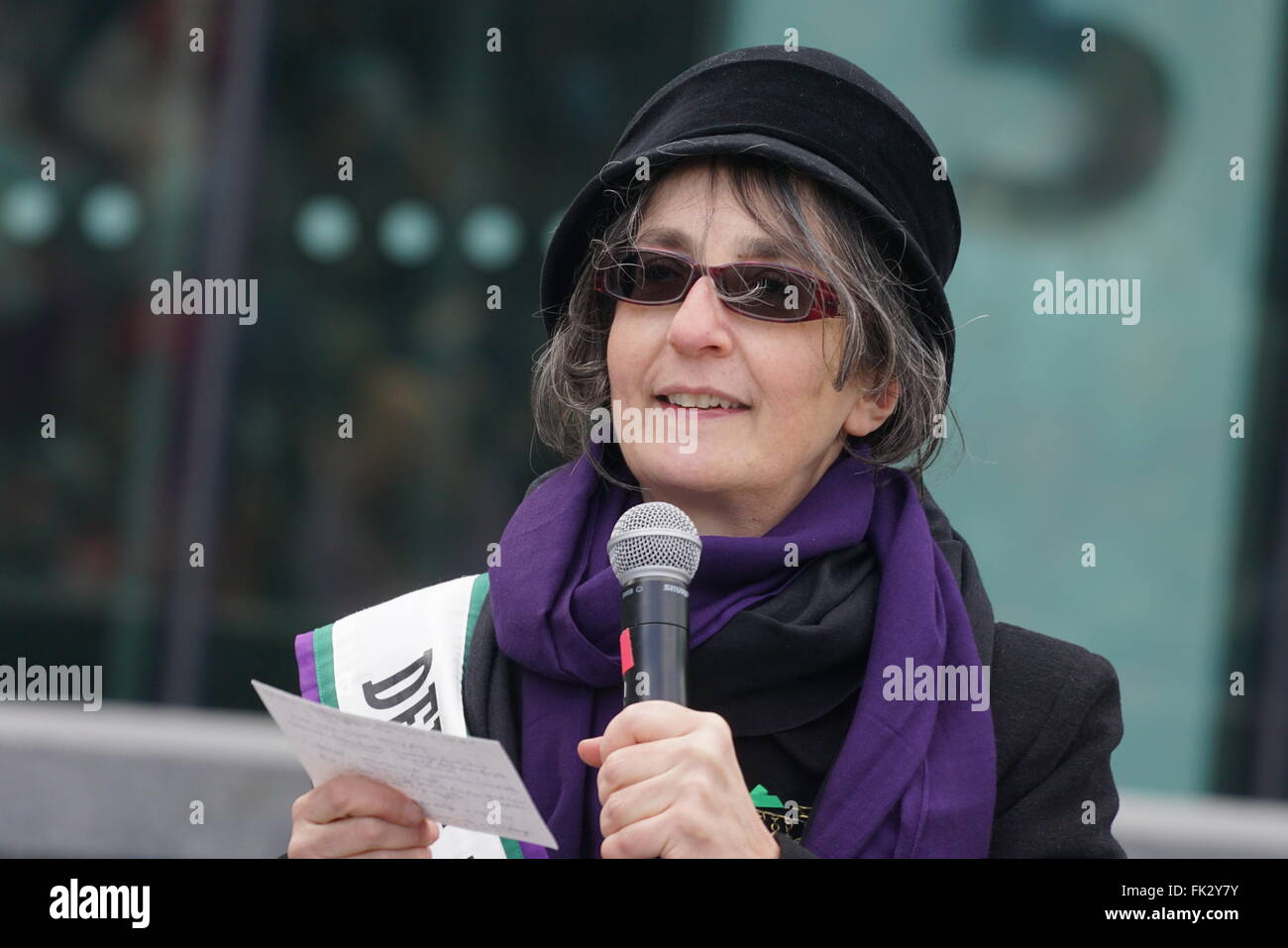 London, UK. 04th Mar, 2016. Annie Lennox, Bianca Jagger, Helen ...