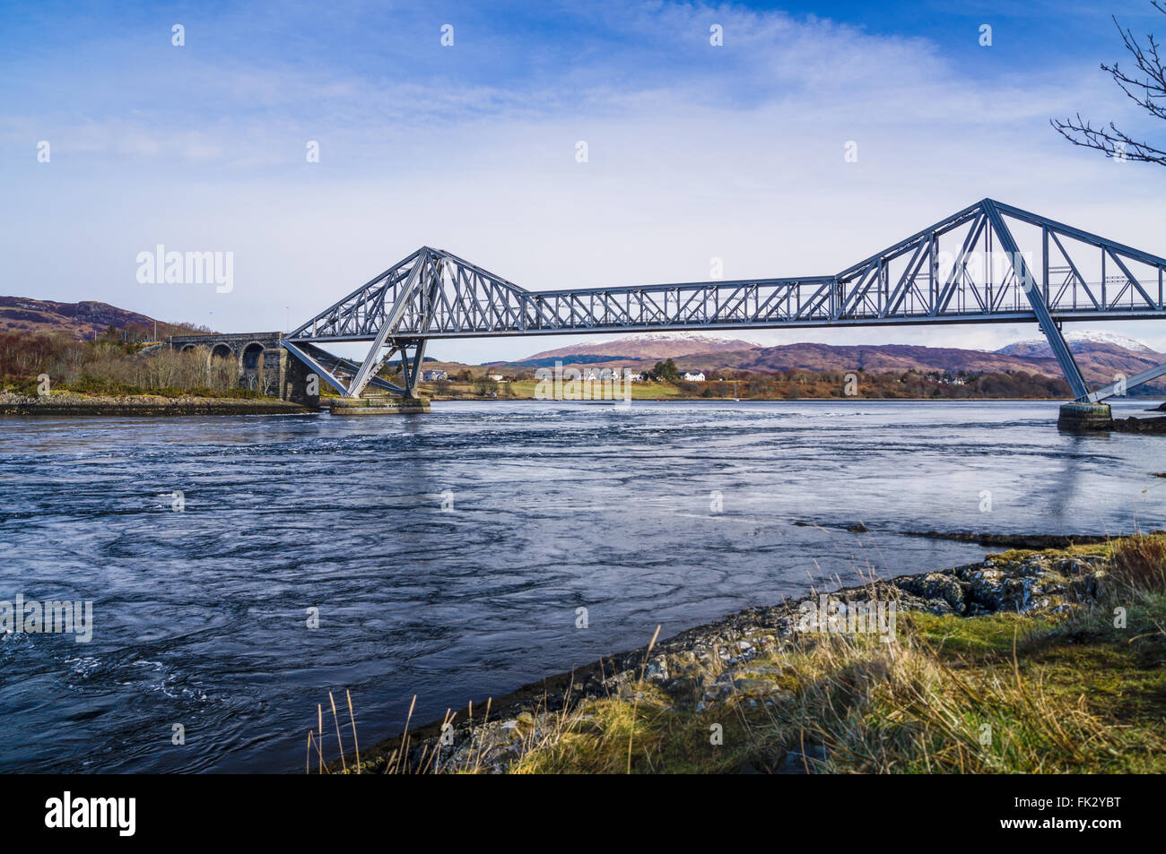 Connel bridge hi-res stock photography and images - Alamy