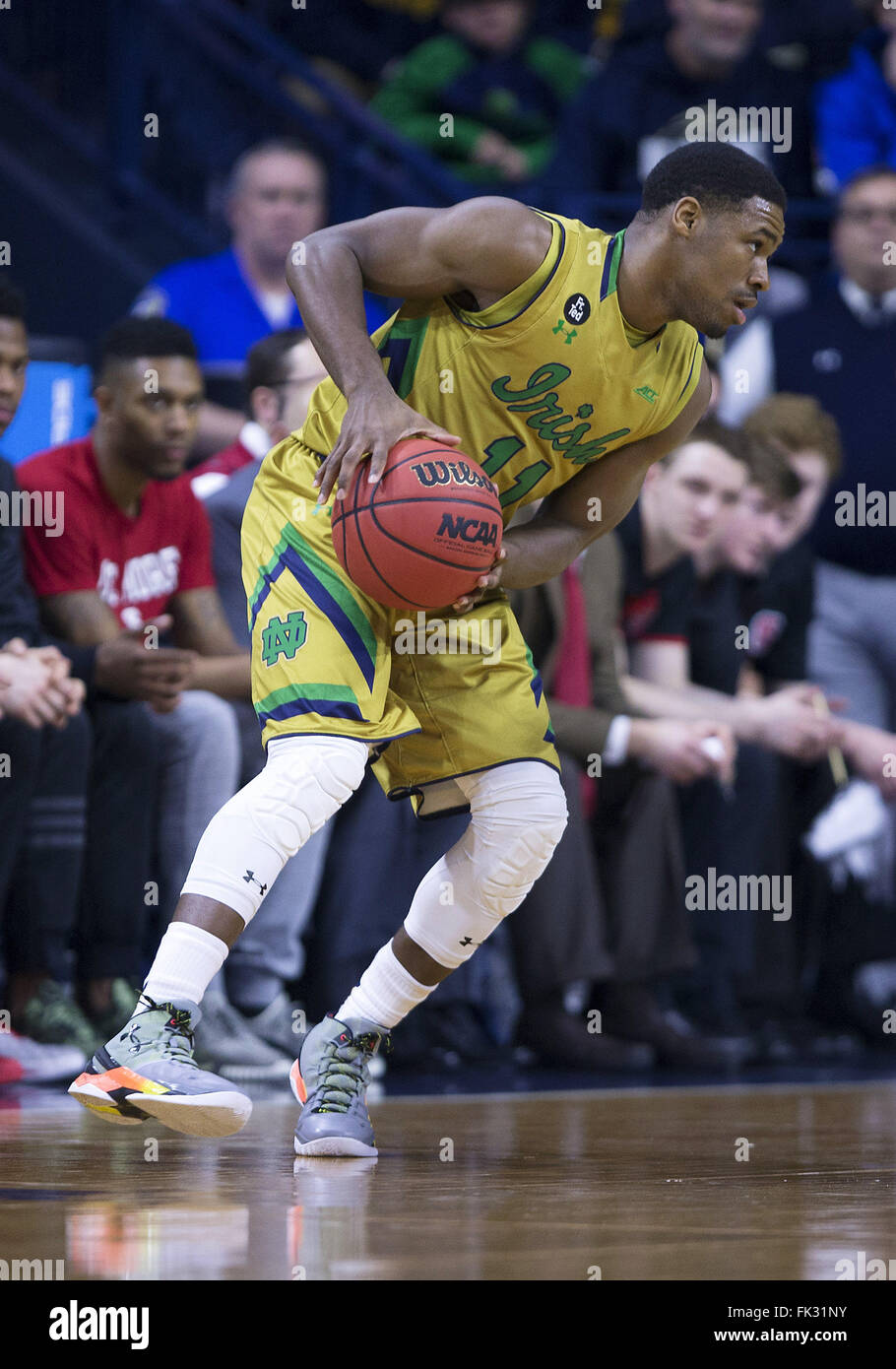 South Bend, Indiana, USA. 05th Mar, 2016. Notre Dame guard Demetrius ...