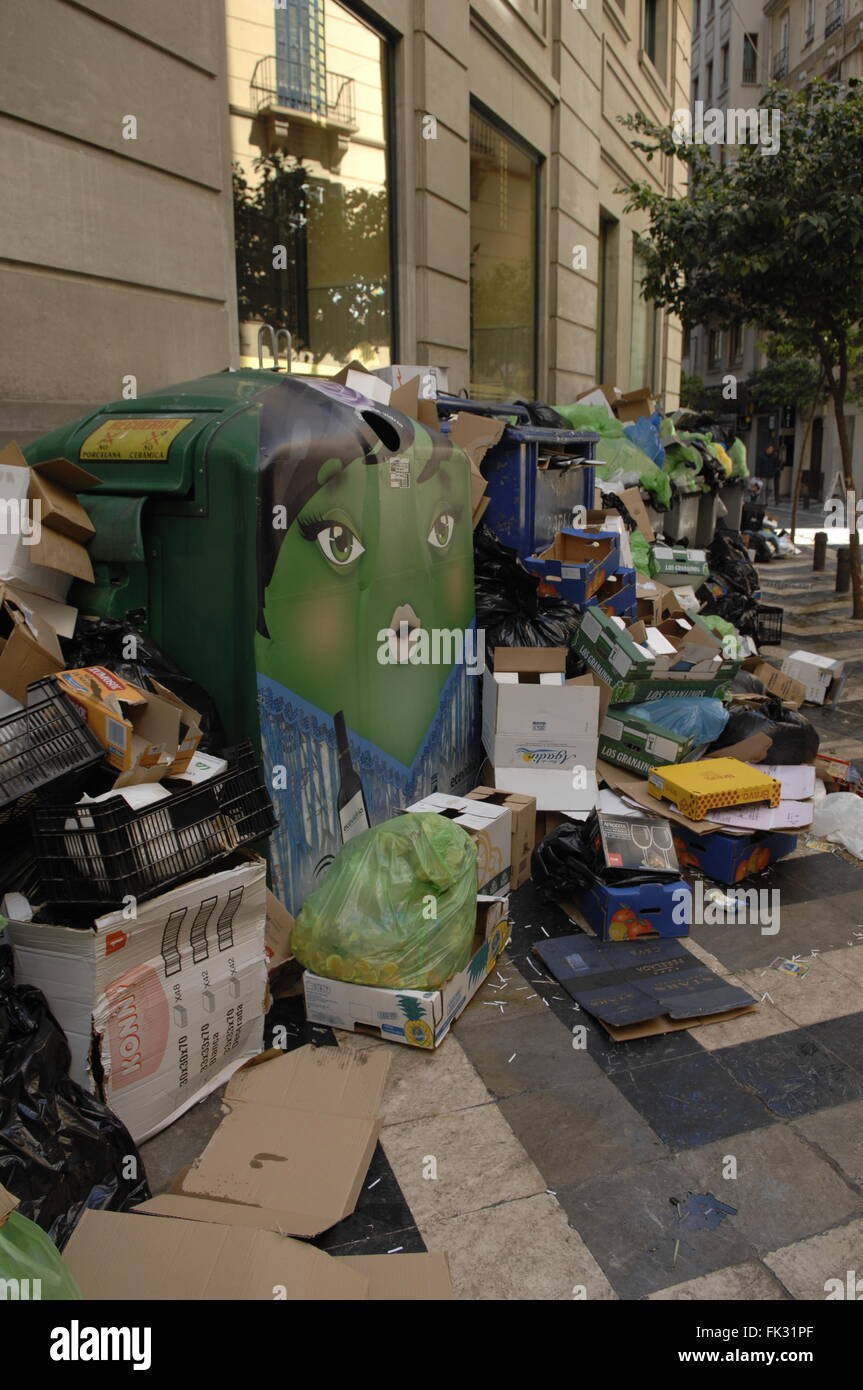 Dustbin men on strike in Malaga, rubbish piles up Stock Photo - Alamy