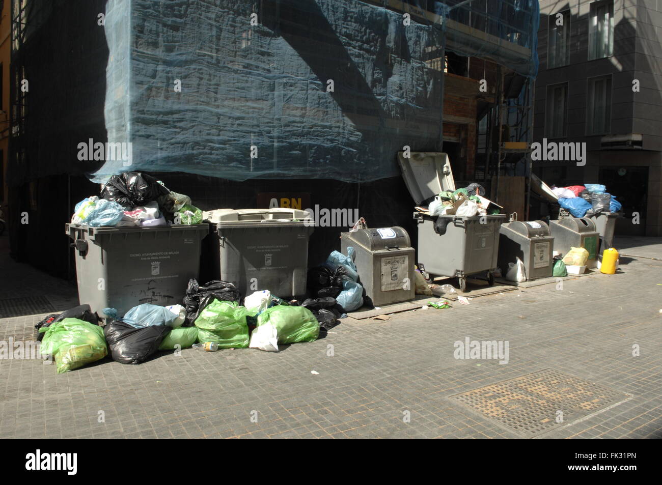 Dustbin men on strike in Malaga, rubbish piles up Stock Photo - Alamy