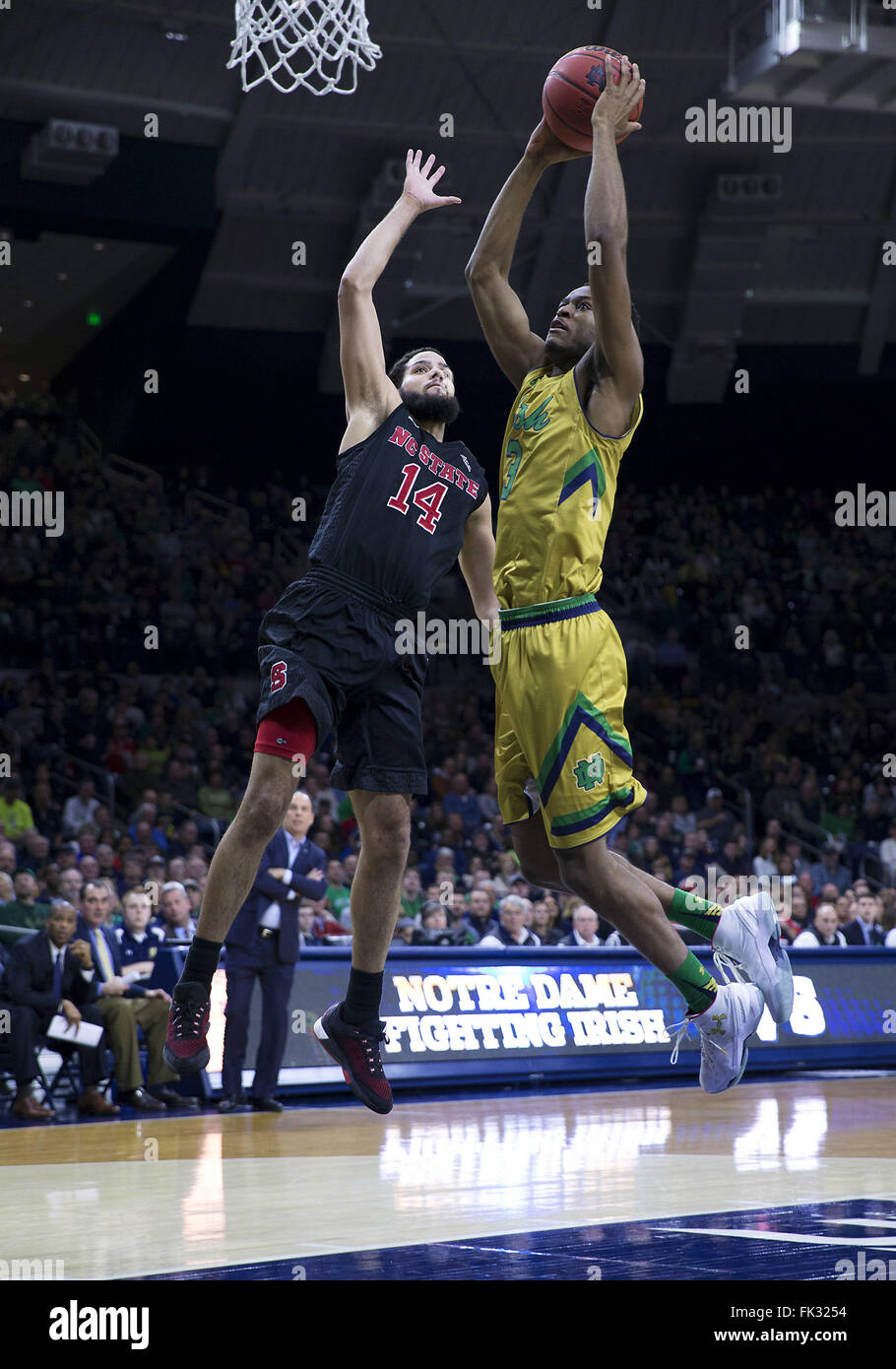 South Bend, Indiana, USA. 05th Mar, 2016. Notre Dame forward V.J ...