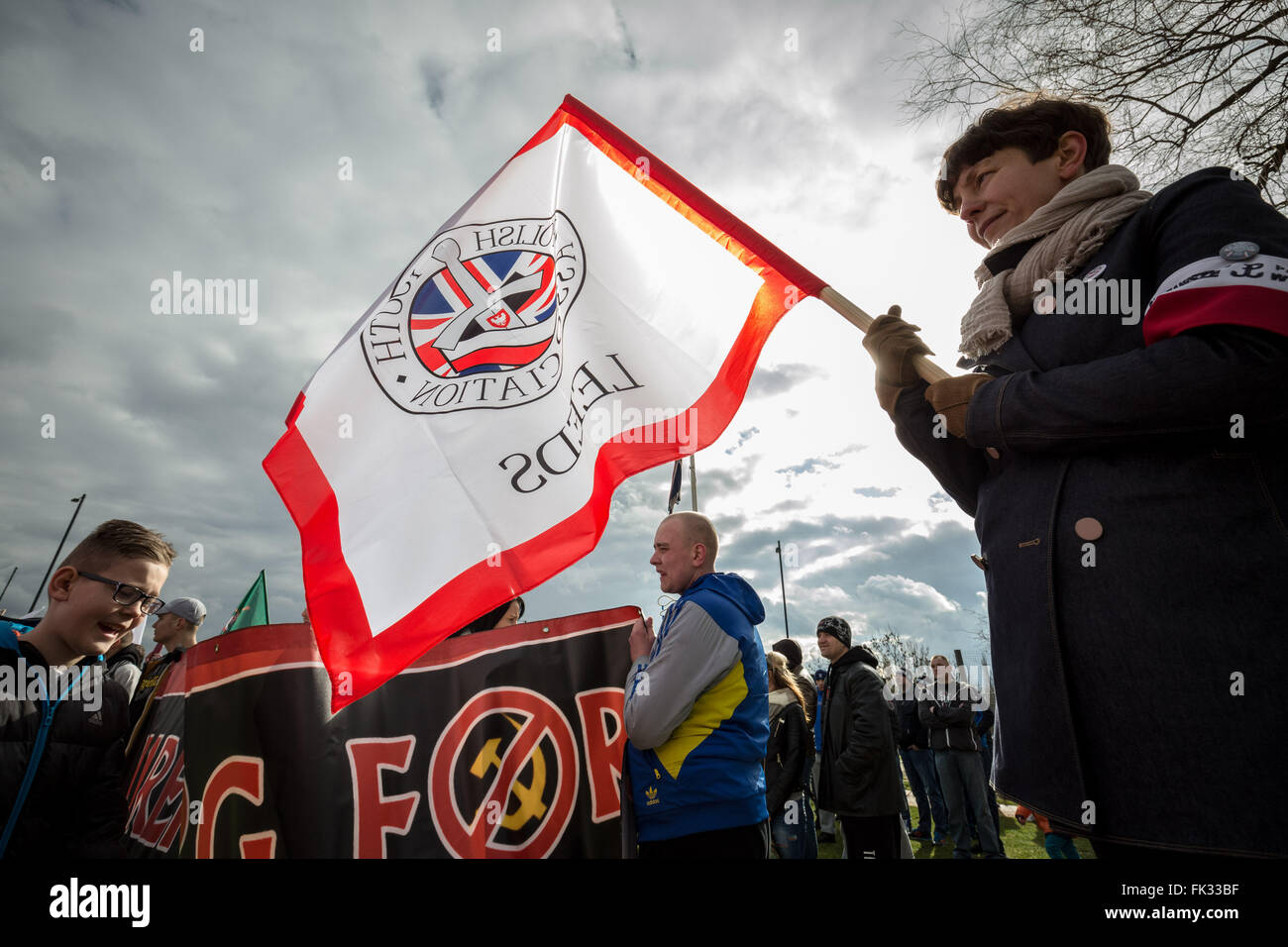 Polish soldiers britain ww2 hi-res stock photography and images - Alamy