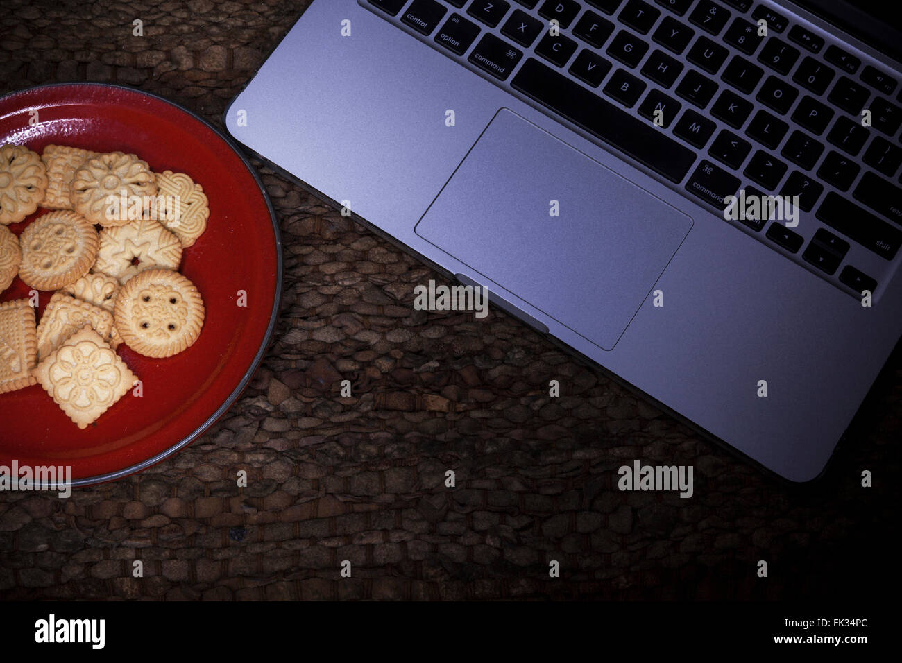 Laptop and coffee cup on wood table hi-res stock photography and images ...