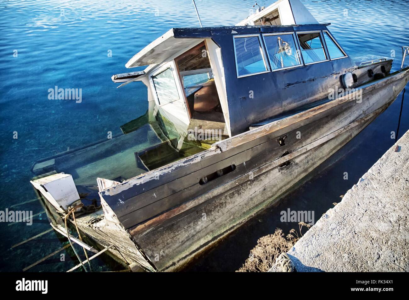 Wreck of fishing boat hi-res stock photography and images - Alamy