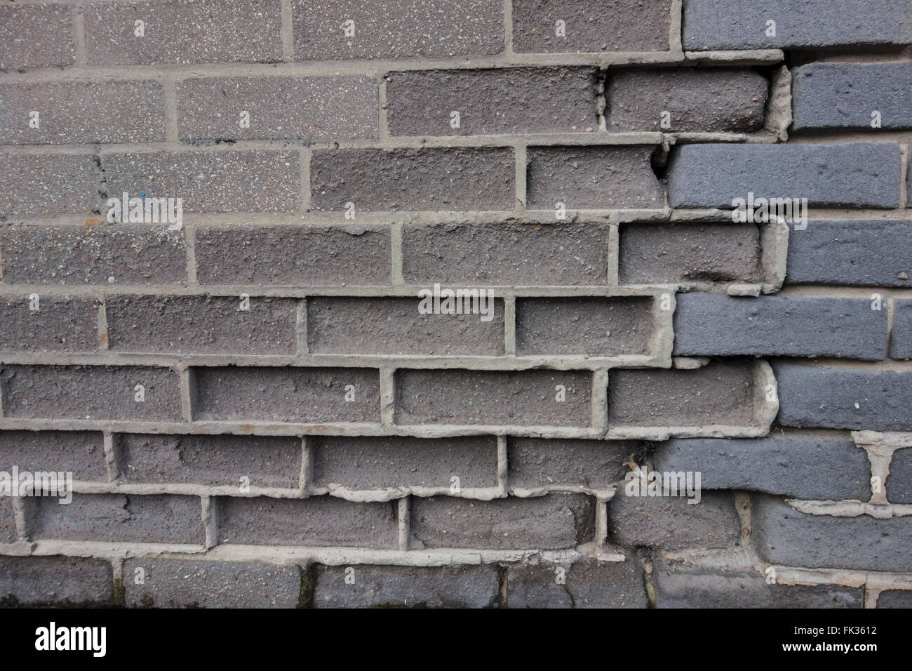 Poor brickwork hi-res stock photography and images - Alamy