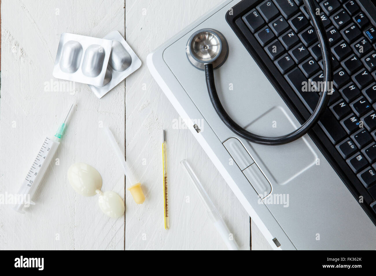 Science examine hi-res stock photography and images - Alamy