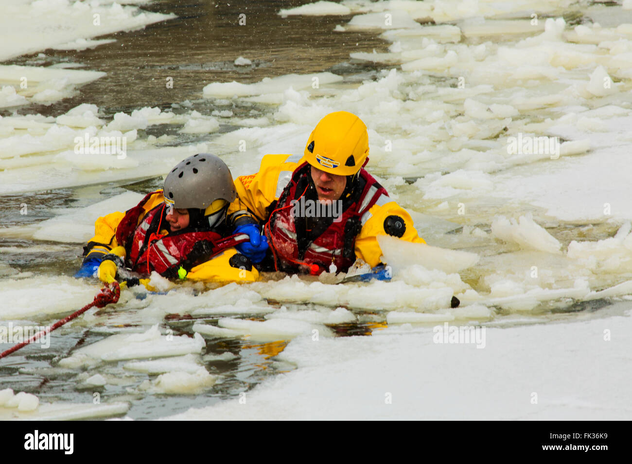 Emergency tr hi-res stock photography and images - Alamy